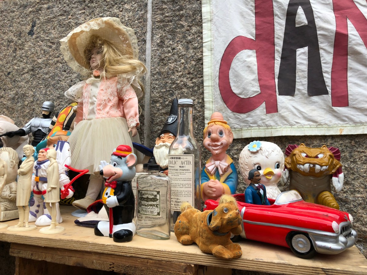 CUPBOARD GIRL (Excerpt) (Inspired by Ian McEwan) / Yue Ran – Angles